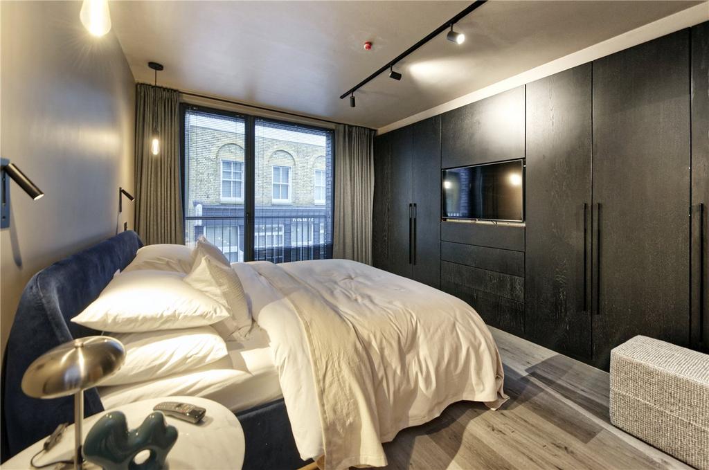 Cremer Street, Hackney, London, E2 2 bed apartment for sale - £835,000