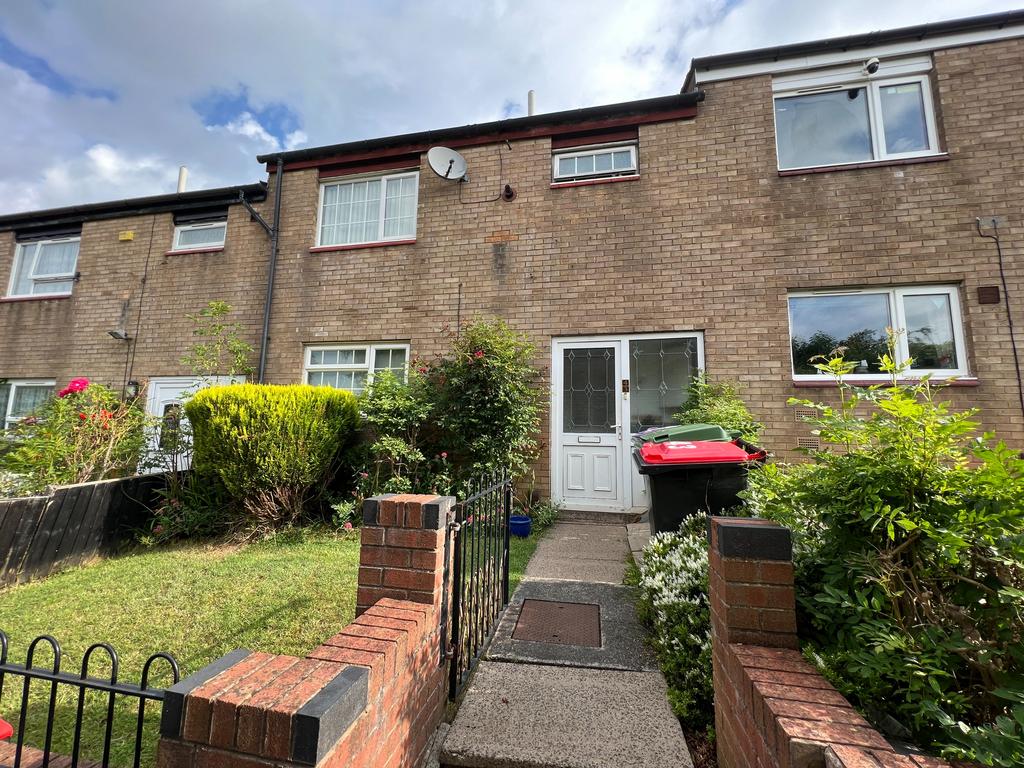 Brindleyford, Telford TF3 3 bed terraced house - £125,000