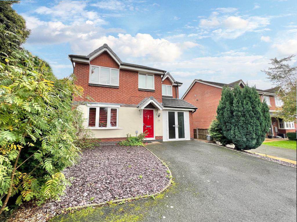 Woodside Road, Telford TF1 4 bed detached house - £295,000