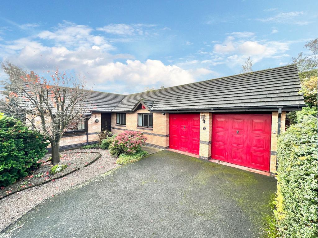 Wordsworth Way, Telford TF2 3 bed detached bungalow - £375,000