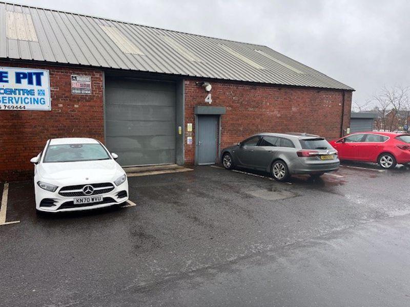 Unit 4 Bluepit Mill, Queensway... Property - £18,000 pcm (£4,154 pw)