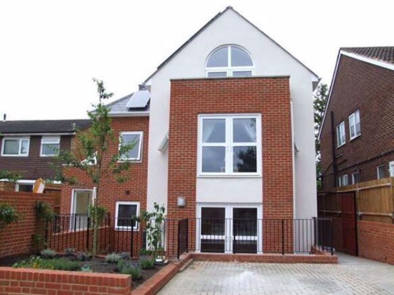 London SE25 Commercial development for sale - £20,000