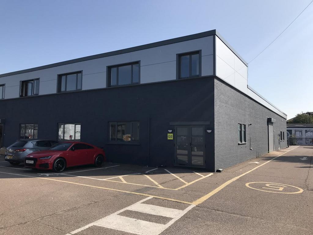 Unit Q2, Penfold Industrial Park, Watford, WD24 4YY Industrial unit to ...
