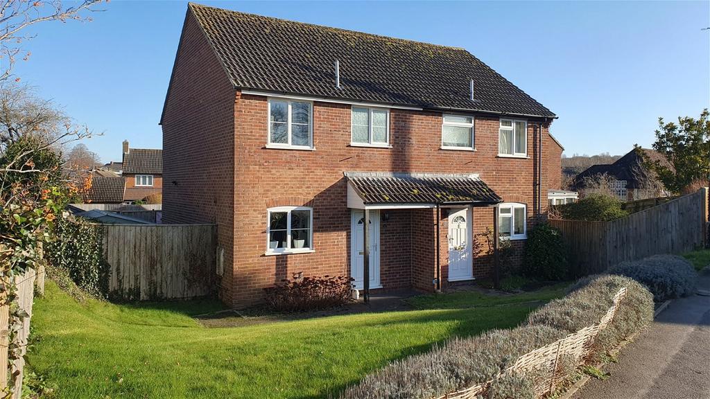 Inkpen Road, Kintbury RG17 3 bed semi-detached house for sale - £330,000
