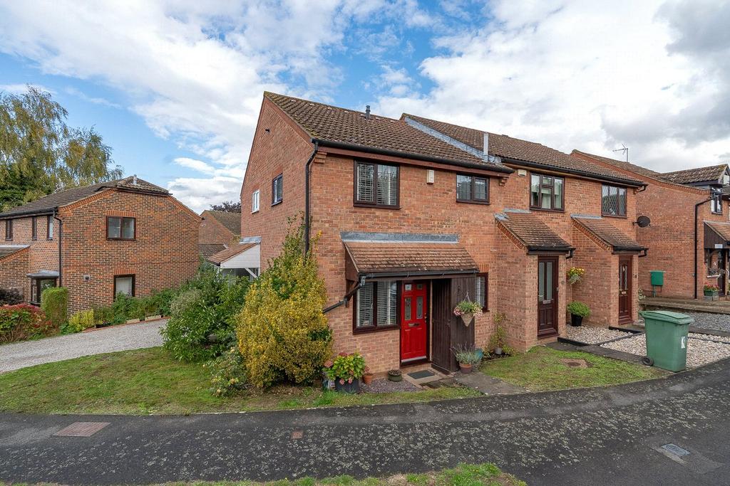 Bridge Mill Way, Maidstone, ME15 1 bed end of terrace house - £950 pcm ...