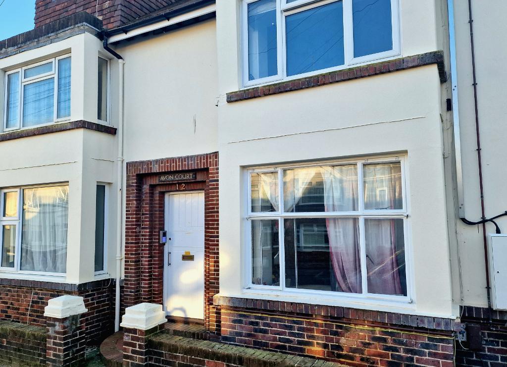 Avon Court, Dallington Road, Hove... 2 bed apartment - £300,000
