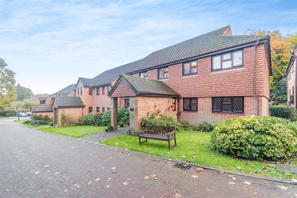 Turneys Orchard, Chorleywood WD3 2 bed retirement property - £325,000