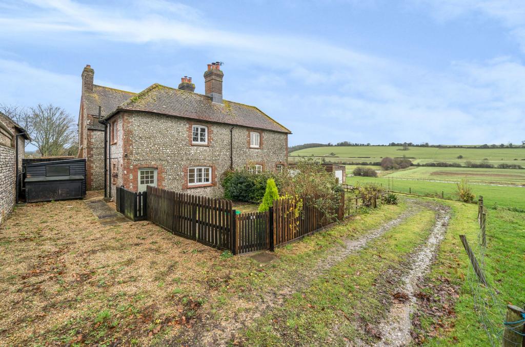 Binderton, Chichester, PO18 2 bed end of terrace house for sale - £450,000