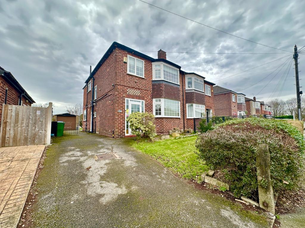 Maple Road, Sale M23 3 bed semi-detached house - £350,000