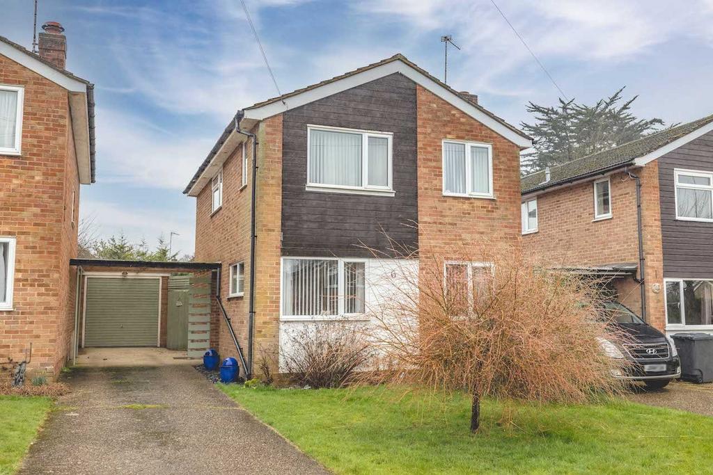 Royle Close, Chalfont St Peter SL9 3 bed detached house - £650,000