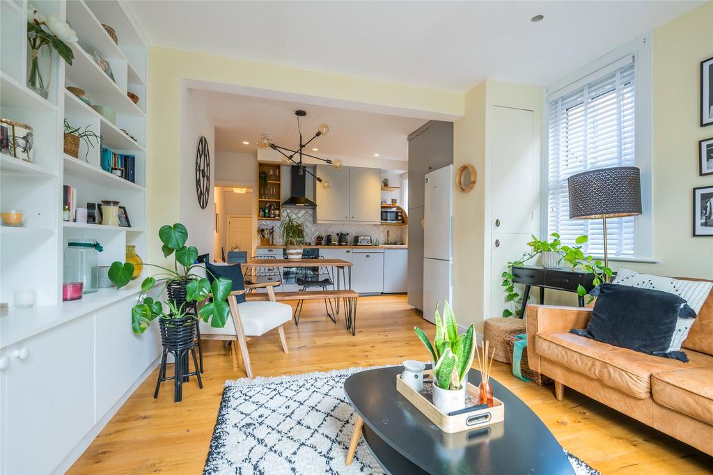 Oakbank Grove, London, SE24 2 bed apartment - £600,000