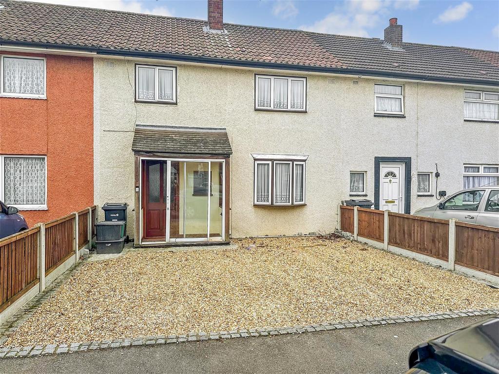 Brian Road, Romford, Essex 3 bed terraced house - £500,000
