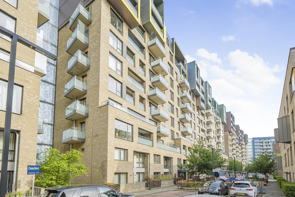 Peartree Way, Greenwich 1 bed apartment - £375,000