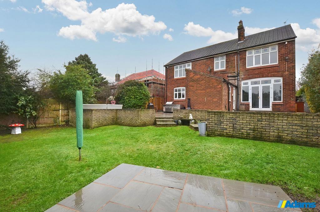 Stockham Lane, Runcorn 5 bed detached house - £450,000