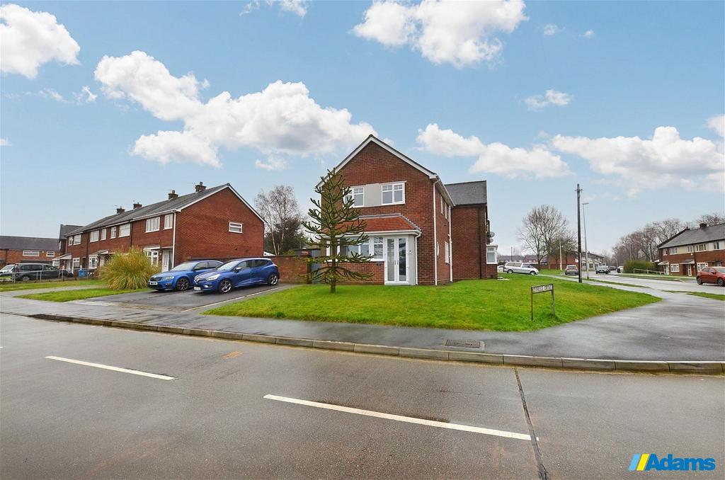 Cypress Grove, Runcorn 3 bed semi-detached house - £180,000