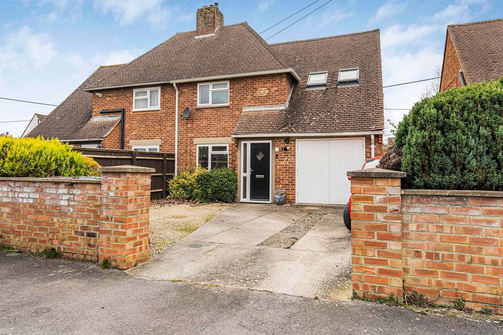 Miller Road, Wheatley, OX33 4 bed semi-detached house - £479,950