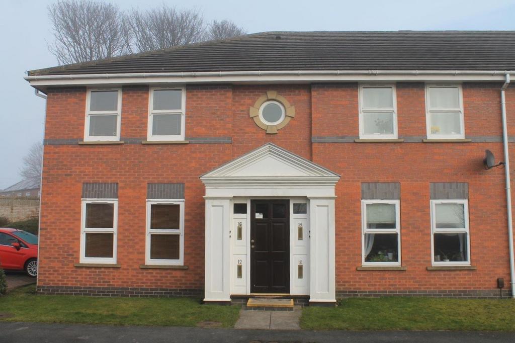 Peacock Court, Yeadon, Leeds, West... 2 bed flat for sale - £160,000