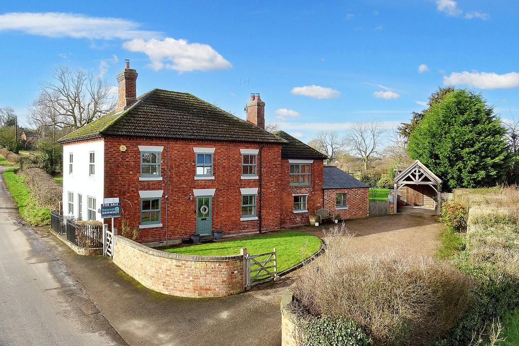 New Road, Boylestone, DE6 4 bed country house - £760,000