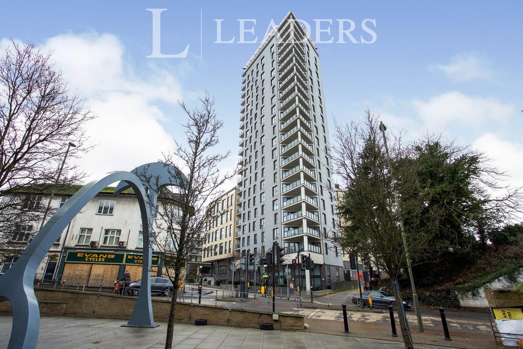 Olympian Heights, Guildford Road, GU22 2 bed apartment - £1,650 pcm (£ ...