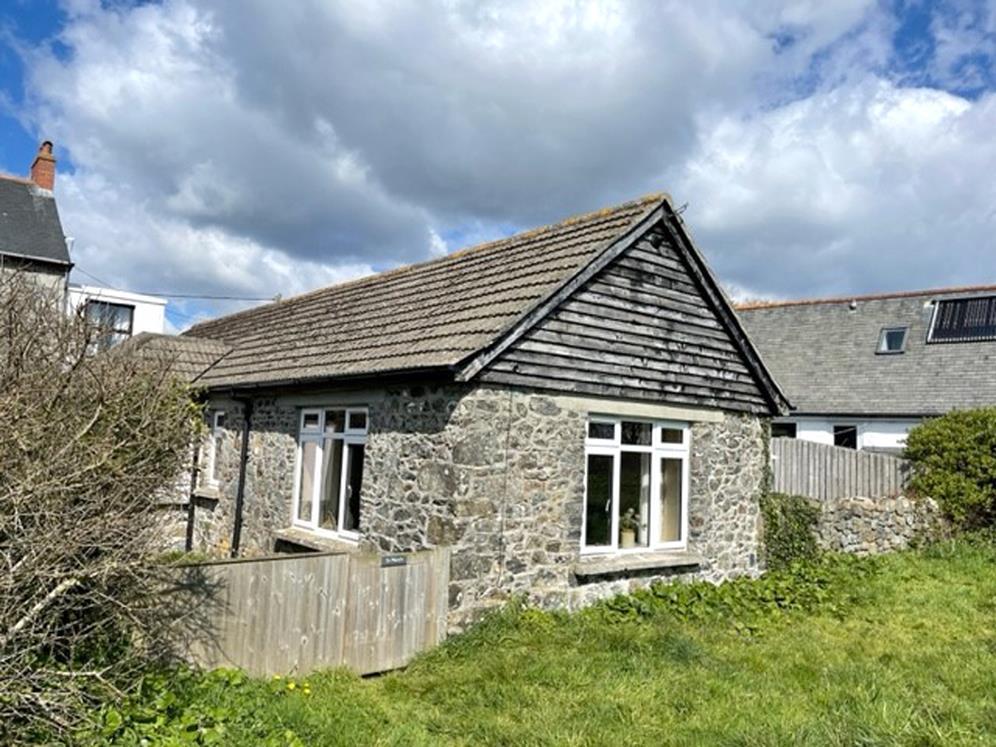 Treworder Lane, Ruan Minor TR12 2 bed barn conversion for sale - £299,950