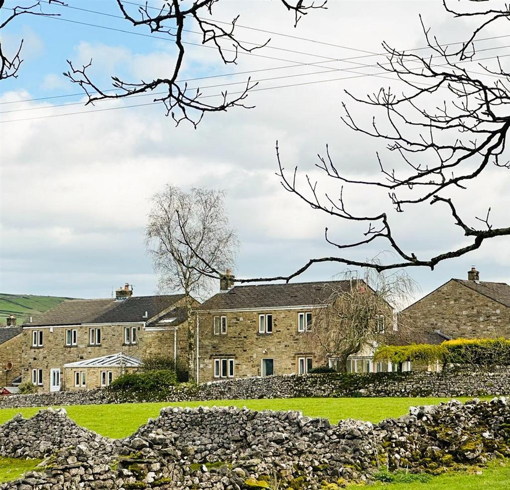 Badger Gate, Threshfield, Skipton... 3 bed link detached house - £425,000