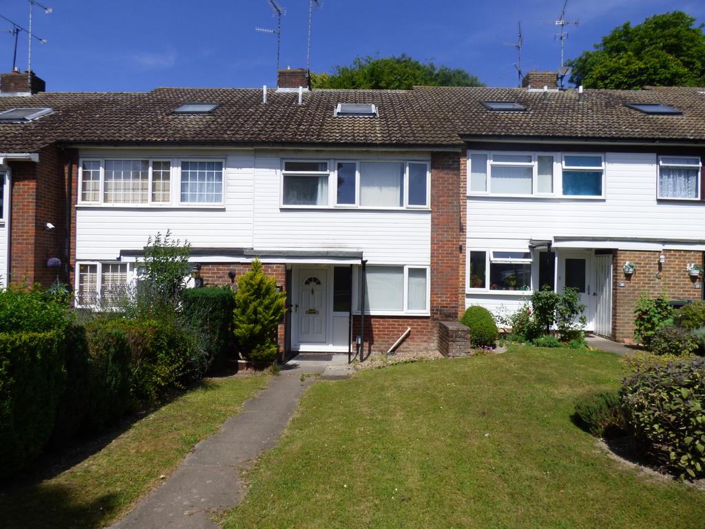 Luton LU2 4 bed terraced house - £1,700 pcm (£392 pw)