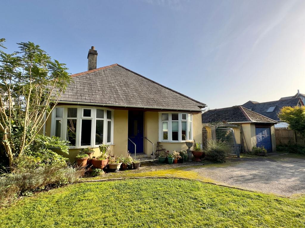 Gonvena Hill, Wadebridge, PL27 3 bed detached bungalow - £459,950