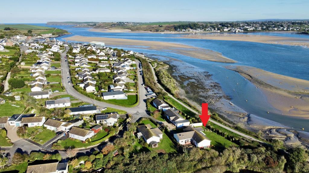 Padstow, PL28 4 bed detached bungalow - £1,250,000