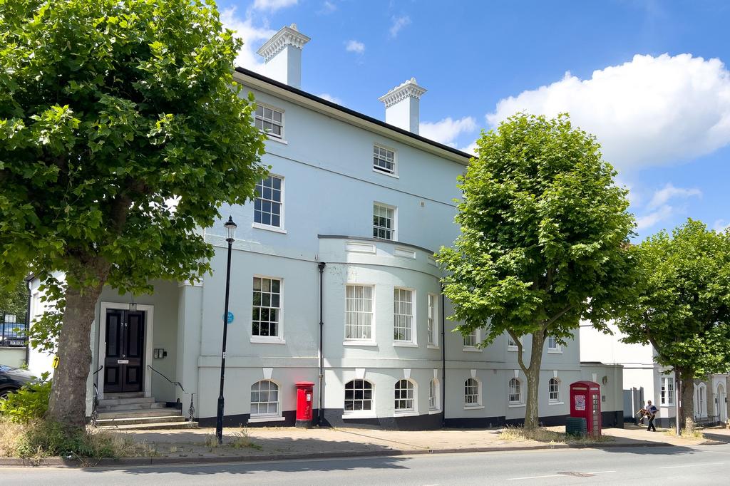 High Street, Hill House, CB10 2 bed apartment - £299,995