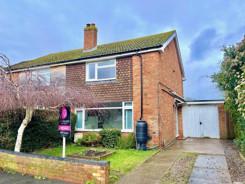 Rothwells Close, Cholsey 3 bed semi-detached house - £375,000