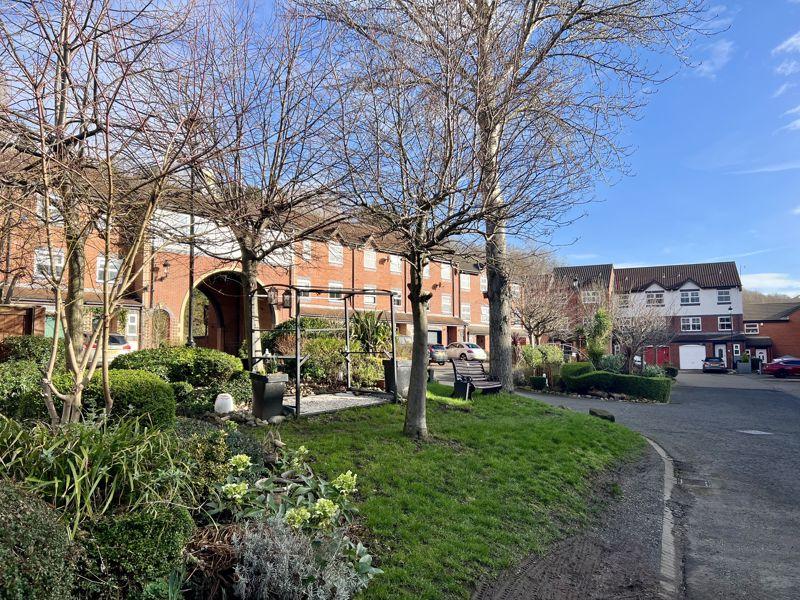 Trinity Courtyard, Newcastle Upon... 3 bed terraced house - £1,500 pcm ...