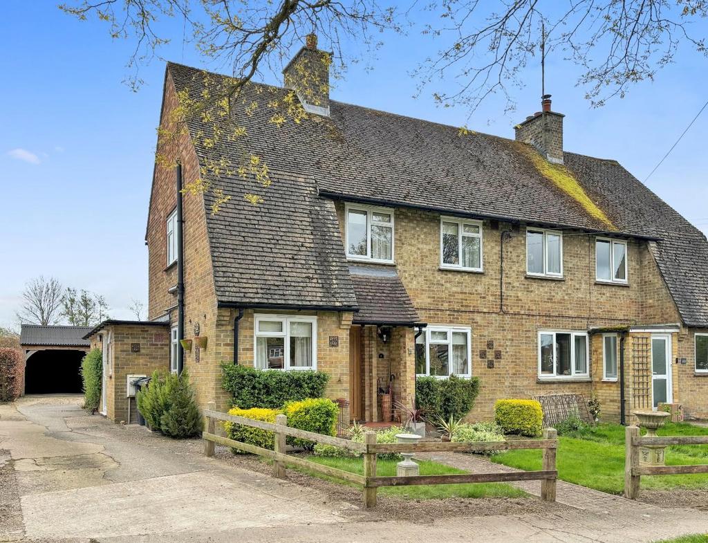 The Street, Brook, Ashford TN25 3 bed semi-detached house for sale - £ ...