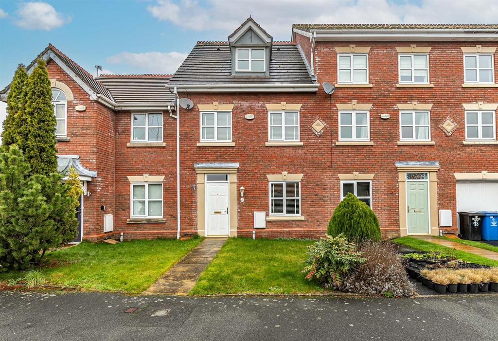 Ruskin Drive, Sale 3 bed townhouse - £350,000