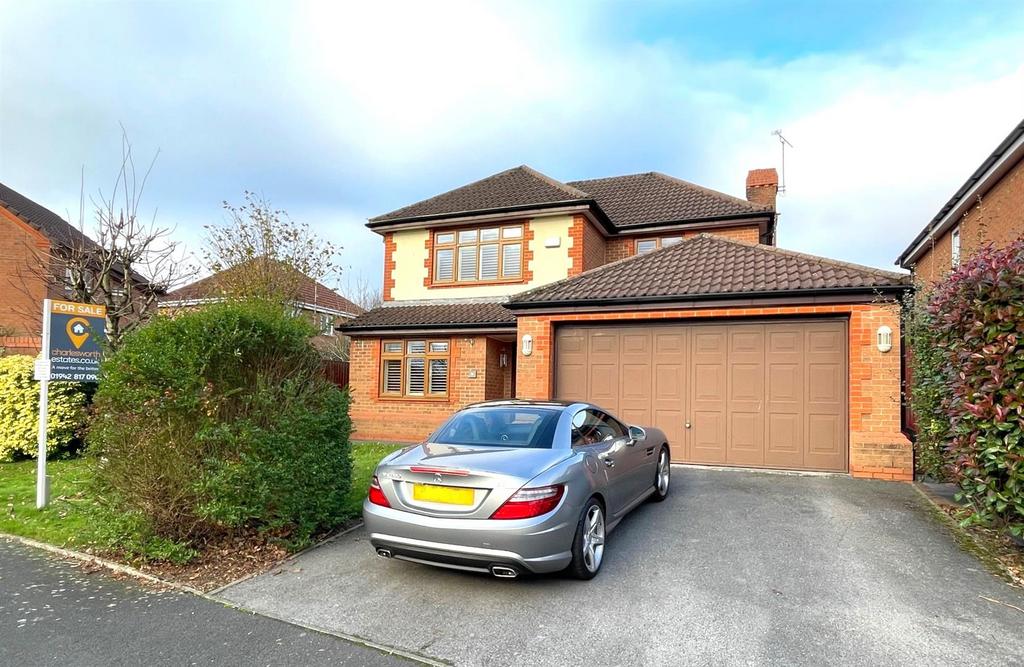 Marsham Road, Westhoughton, Bolton 4 bed detached house - £400,000