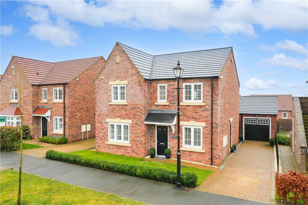 Pentagon Way, Wetherby, West Yorkshire 4 bed detached house - £650,000