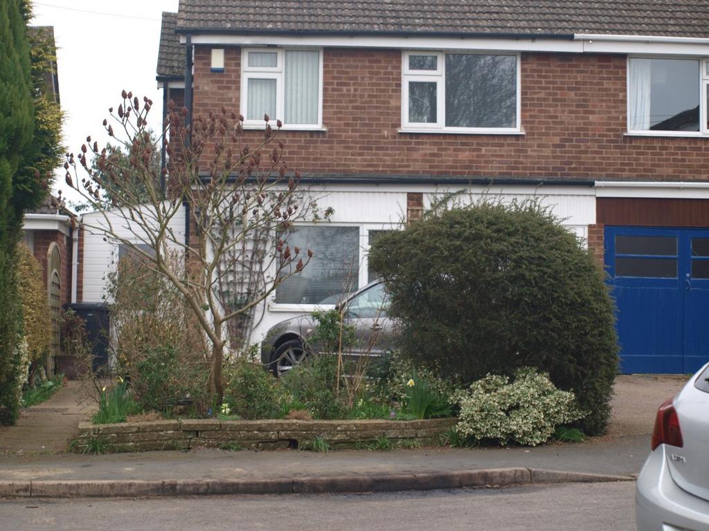 Chapel Close, Dunton Bassett LE17 3 bed semi-detached house - £895 pcm ...