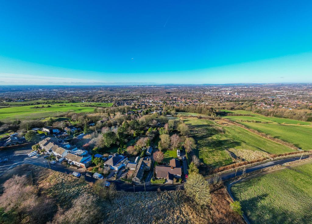 Higham Lane, Werneth Low, Werneth Low, Hyde 4 bed detached house for ...