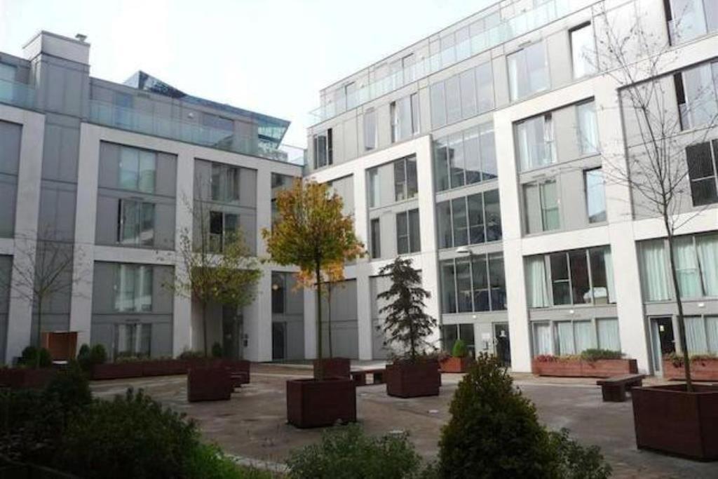 Viva Apartments, 10 Commercial... 1 bed apartment - £975 pcm (£225 pw)