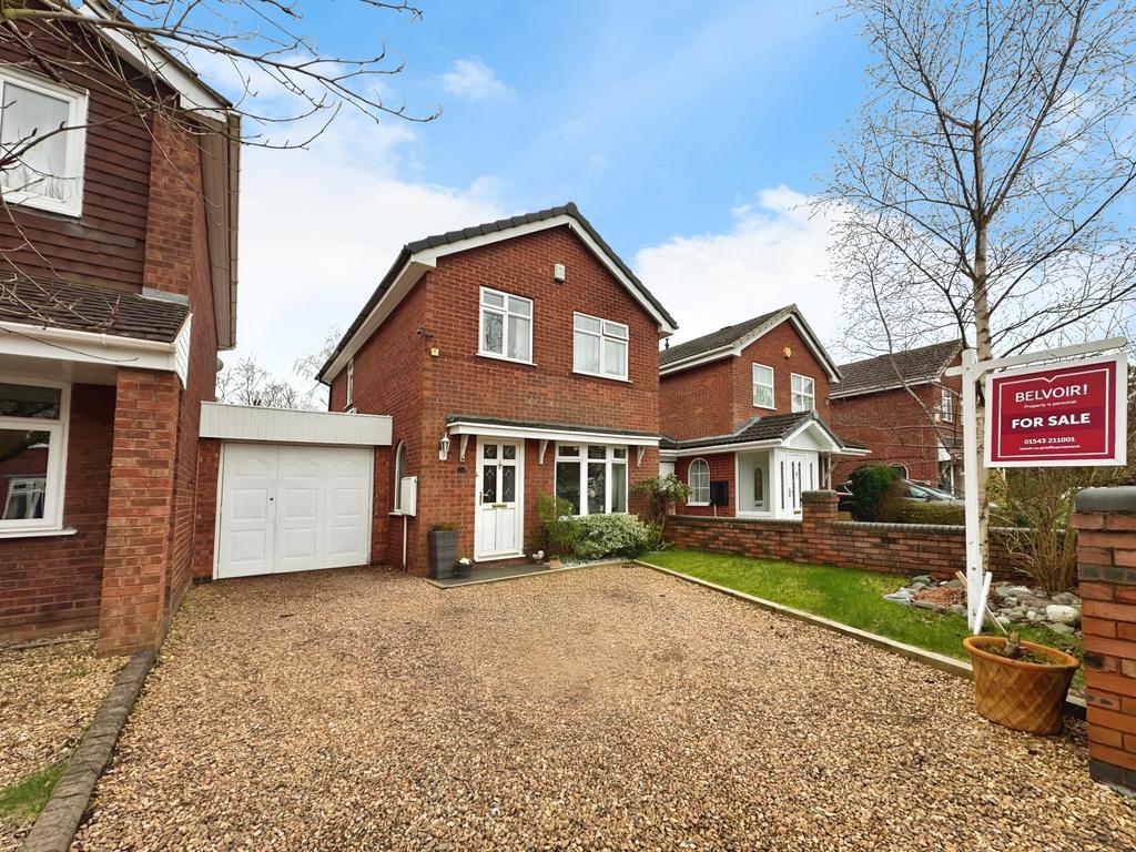 Swallowfields Drive, Cannock WS12 3 bed detached house - £285,000