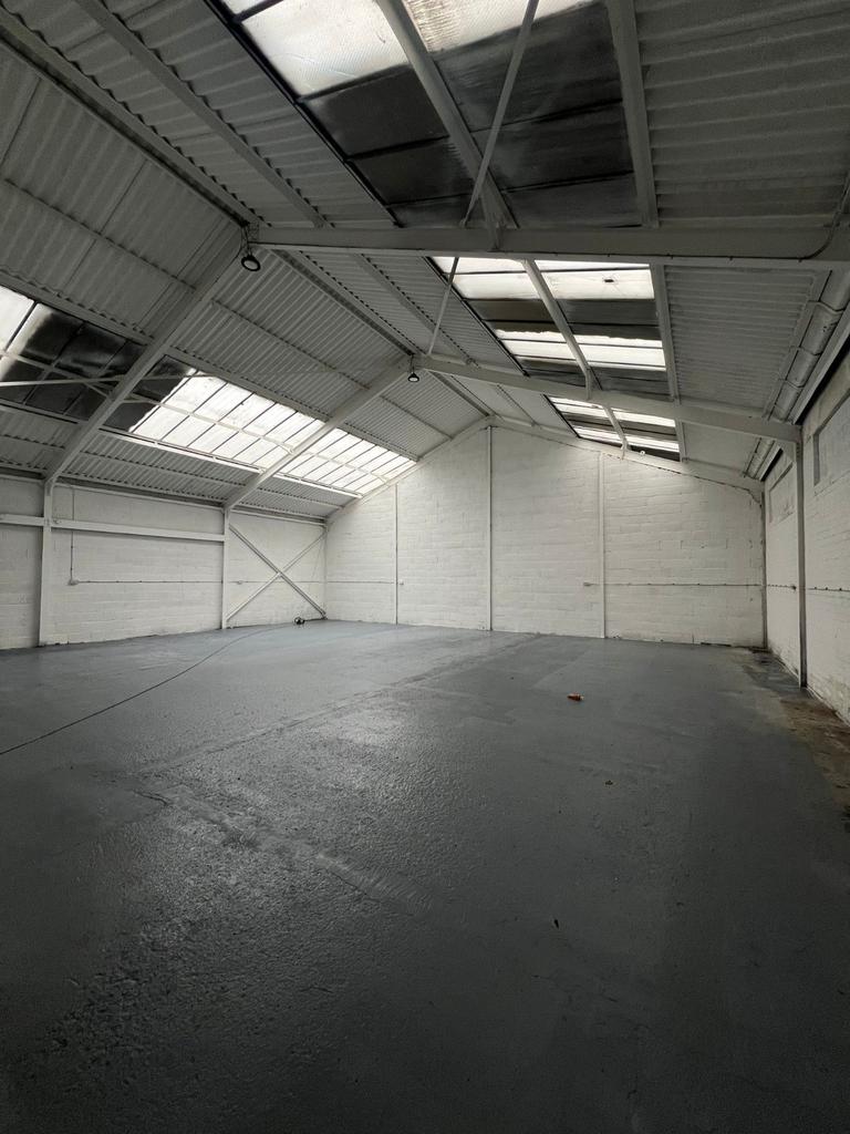 Park Lane Business Park, Park Lane... Industrial unit - £2,400 pcm (£ ...