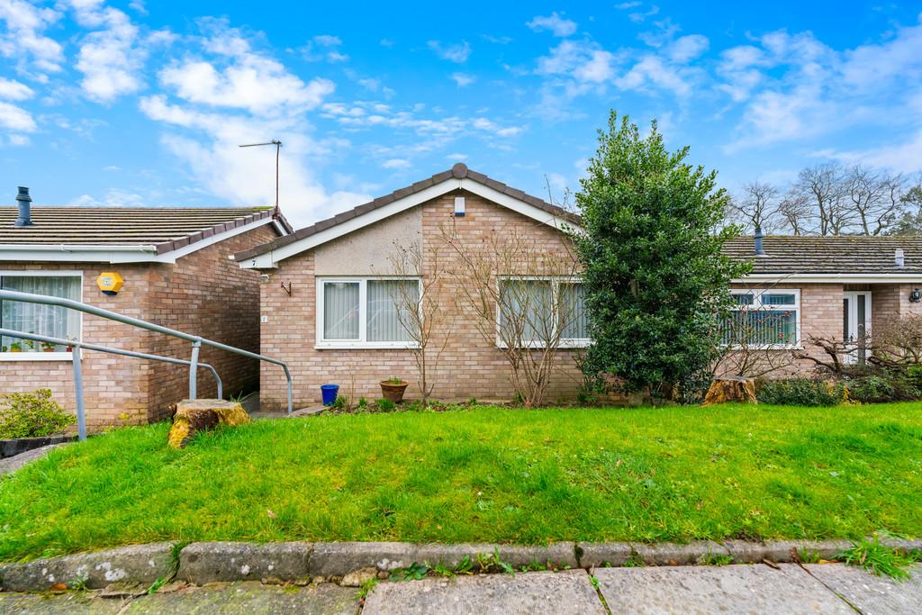 Caer Graig, Radyr 2 bed detached bungalow for sale - £269,950
