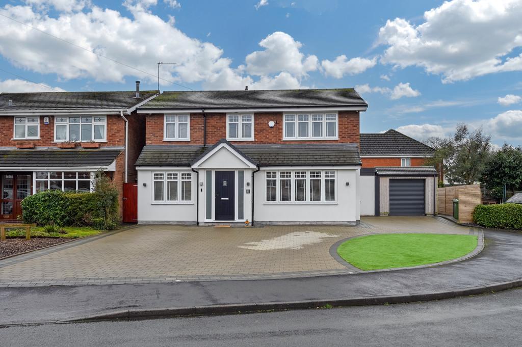 Woodhaven, Cannock WS11 4 bed detached house - £499,950