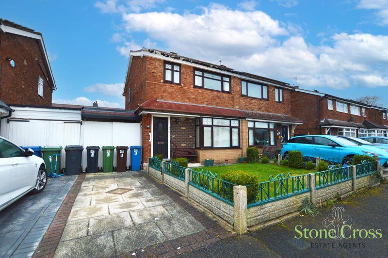 Halewood Avenue, Golborne, WA3 3RH 3 bed semi-detached house - £179,950