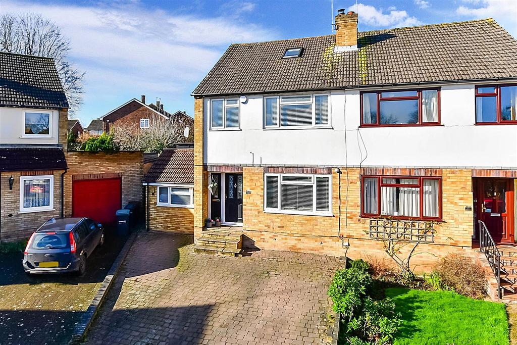 Ediva Road, Meopham, Kent 4 bed semi-detached house - £550,000