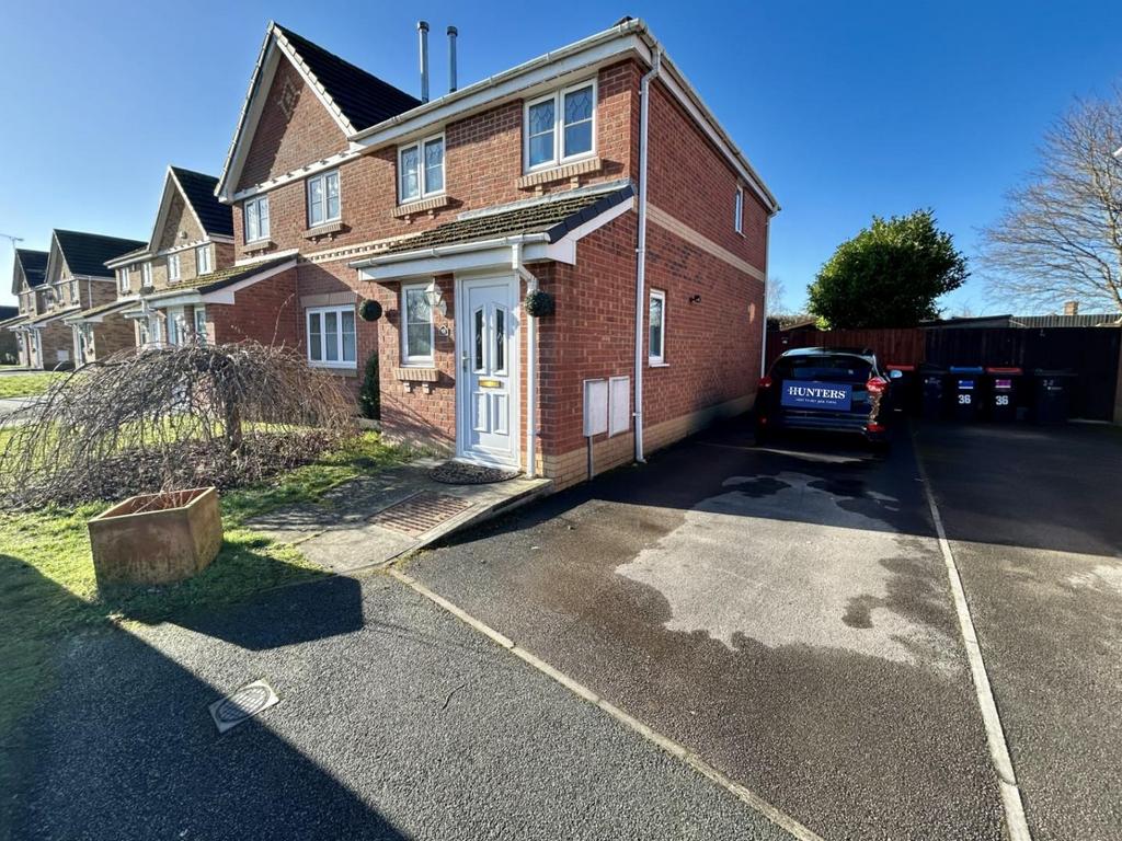 Colwyn Close, Ellesmere Port 3 bed house - £175,000
