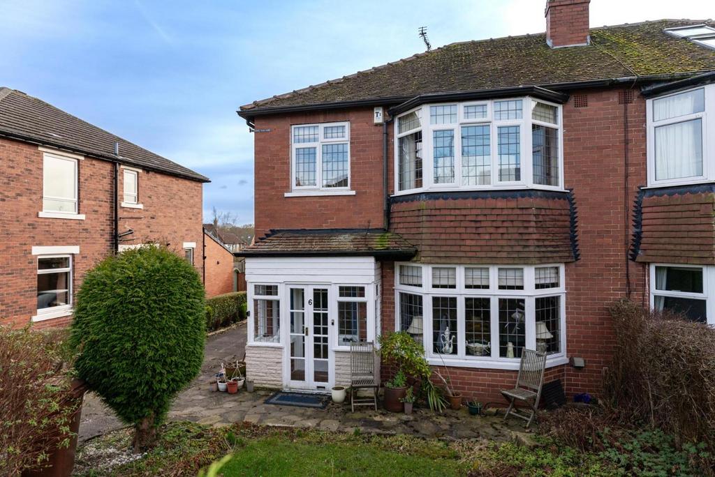 The Grove, Leeds LS17 3 bed semi-detached house - £400,000
