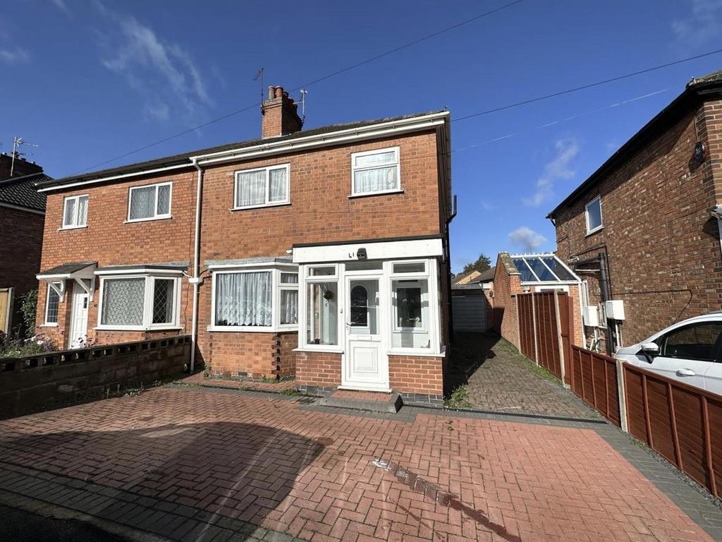 Narrow Lane, Old Aylestone village LE2 3 bed semi-detached house - £250,000