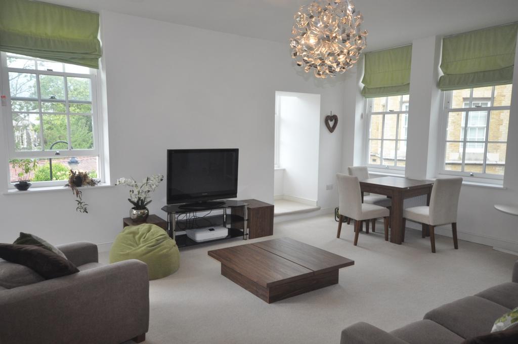 Bunstone Hall Chapel Drive DA2 2 bed flat - £1,500 pcm (£346 pw)