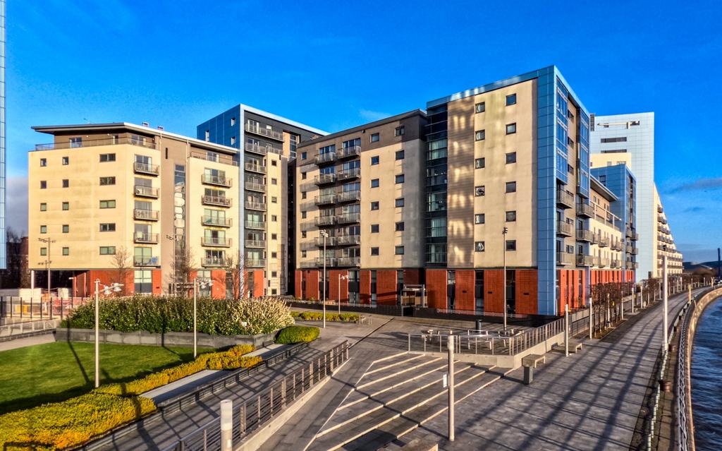 Meadowside Quay Walk, Flat 4/3, Glasgow Harbour, Glasgow, G11 6AY 3 bed ...