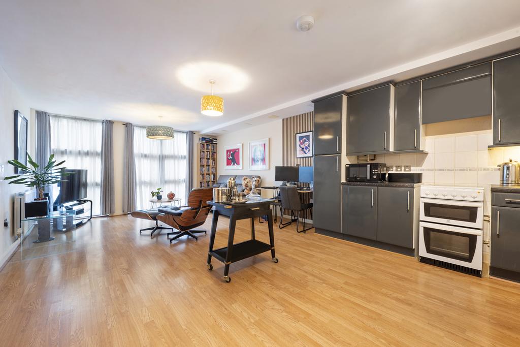Byng Street, London 1 bed flat for sale - £300,000